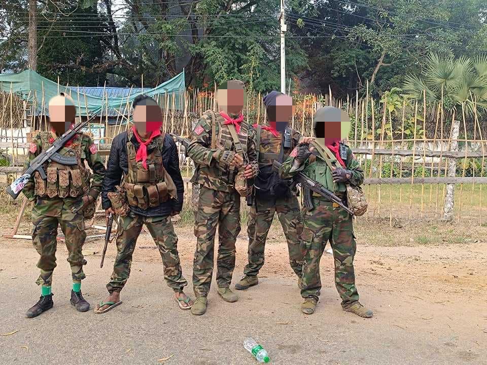 မံစီမြို့နယ် ဟန်ထက် (Han Htet) ကျေးရွာမှာ တိုက်ပွဲပြင်းထန်နေဆဲ - Kachin ...